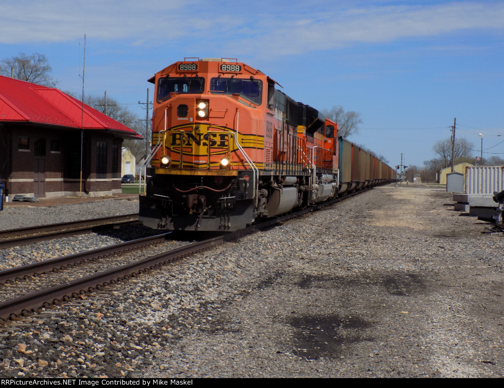 BNSF 8988
